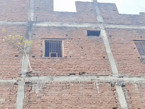 Shahjahanpur Couple Injured Jumping Cafe Window | Hindu Group Allegations