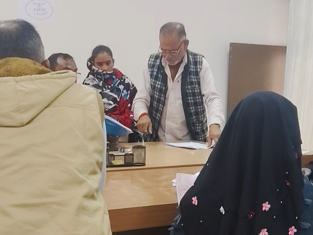 Nichalol Tehsil SIR Form Errors Spark Panic Over Notices