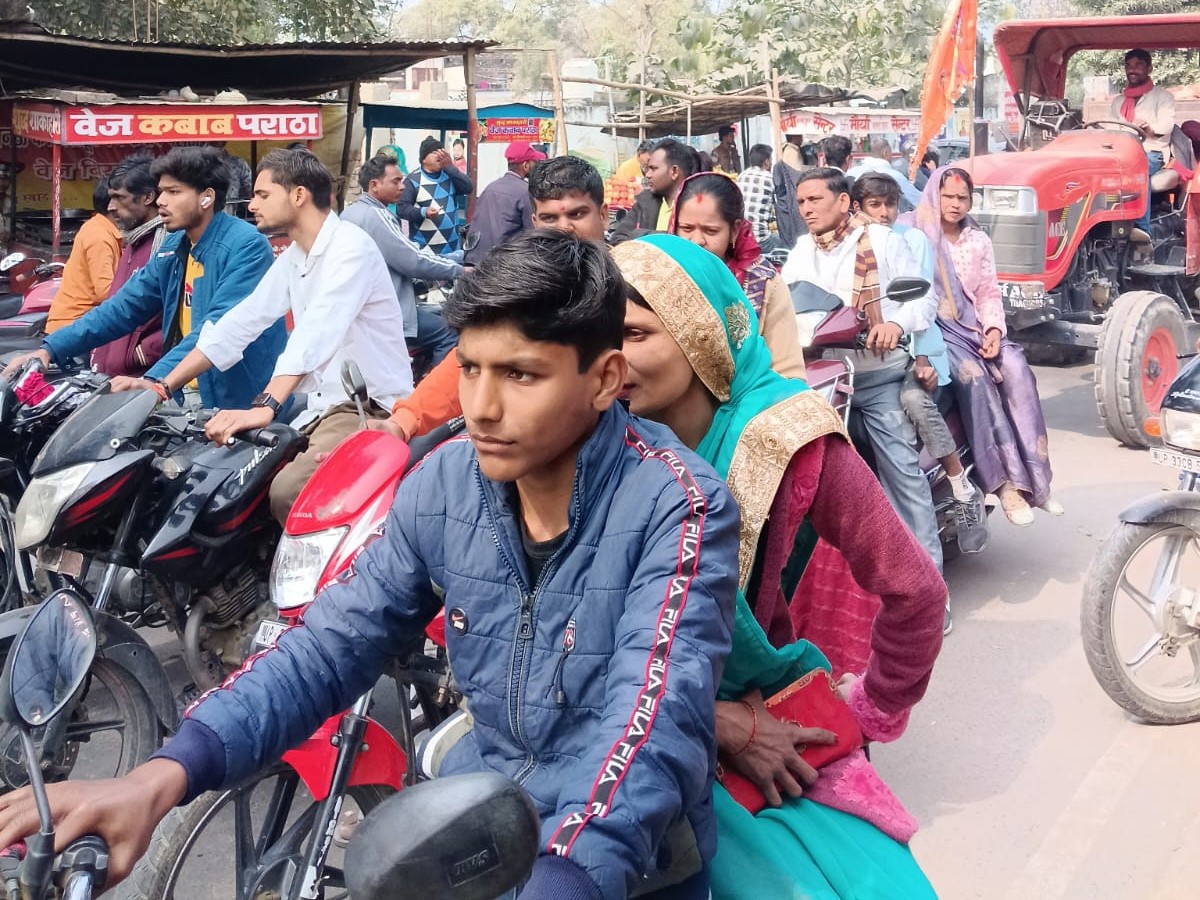 Jamon Intersection Traffic Jam: Daily Crisis for Locals