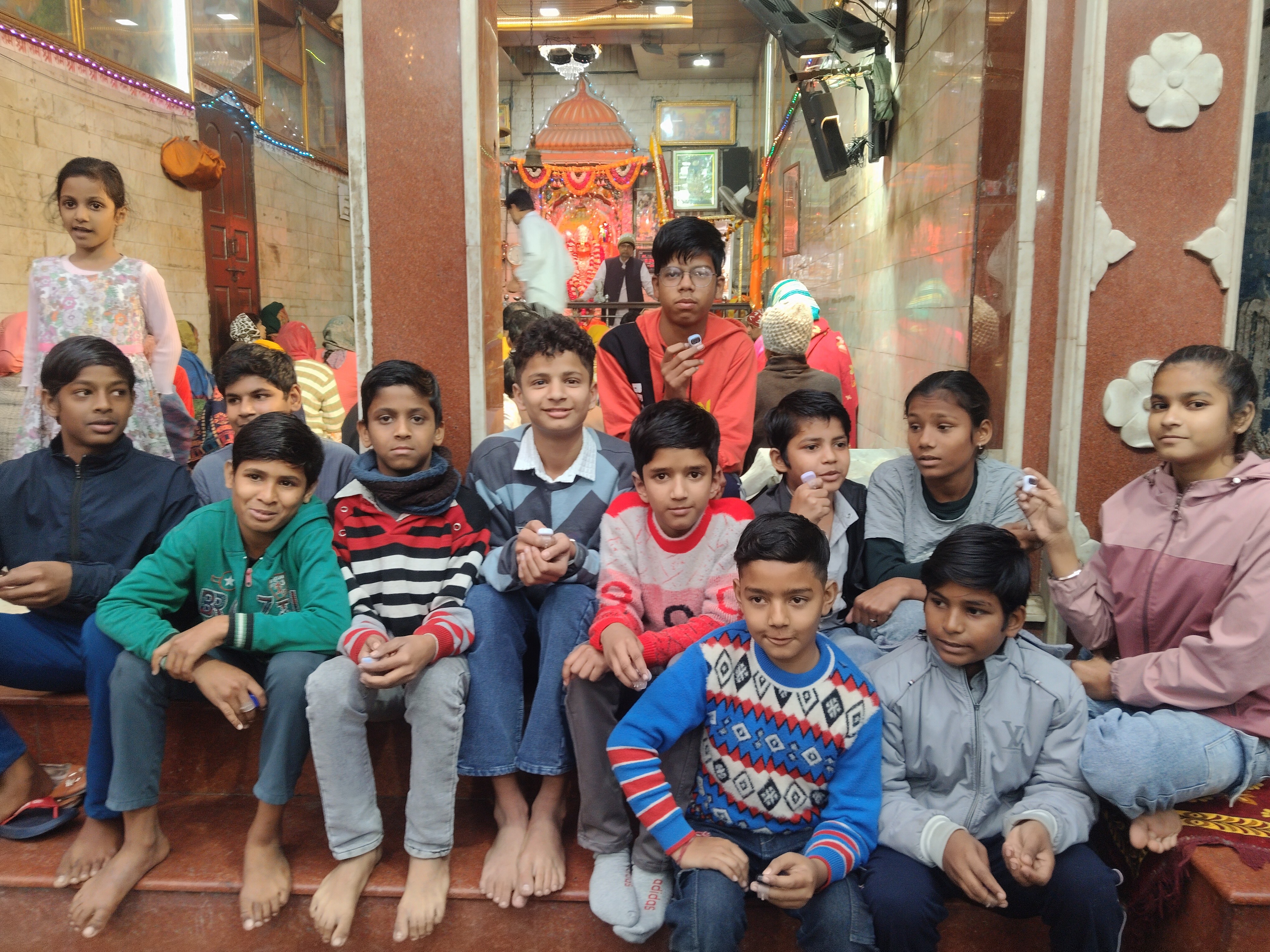 Student Chhavi Recites 1 Lakh Japa in 10 Hrs for Ram Lala Pratishtha ...