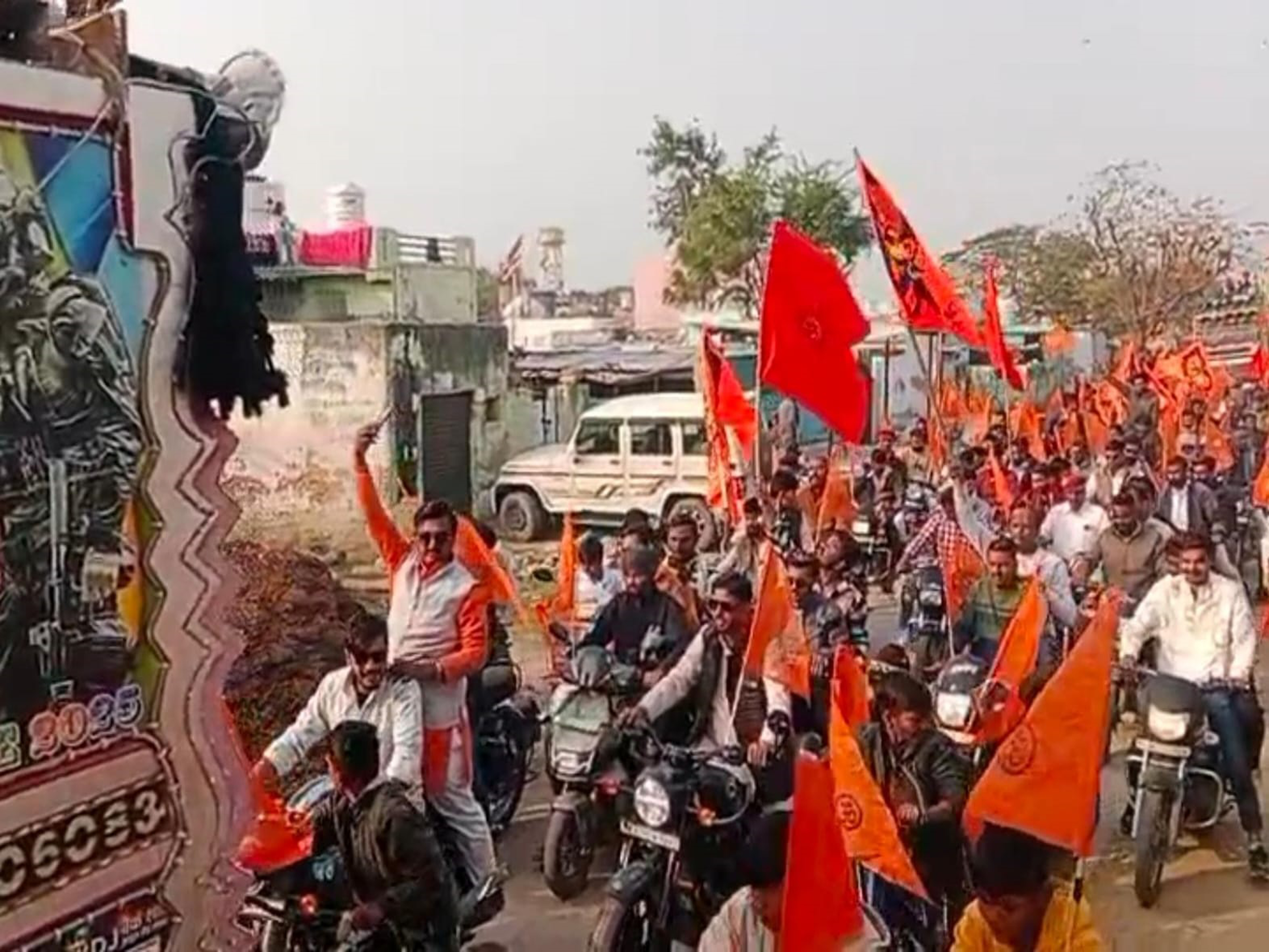 A rally was held in Jyotiba Phule Basti regarding the Hindu convention.