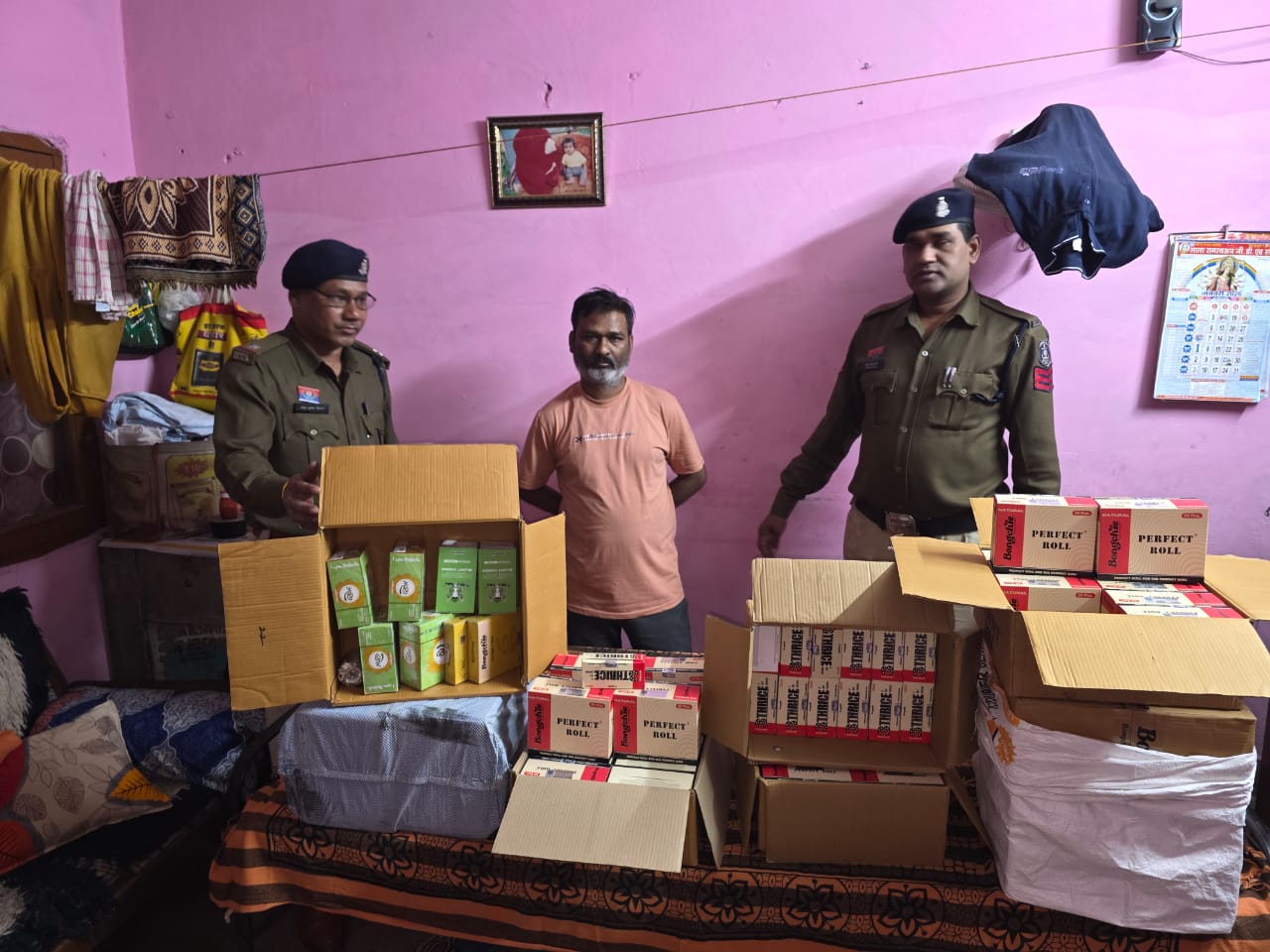 Raipur Police Action | Gogo Paper Network Busted, 9 Shops Sealed