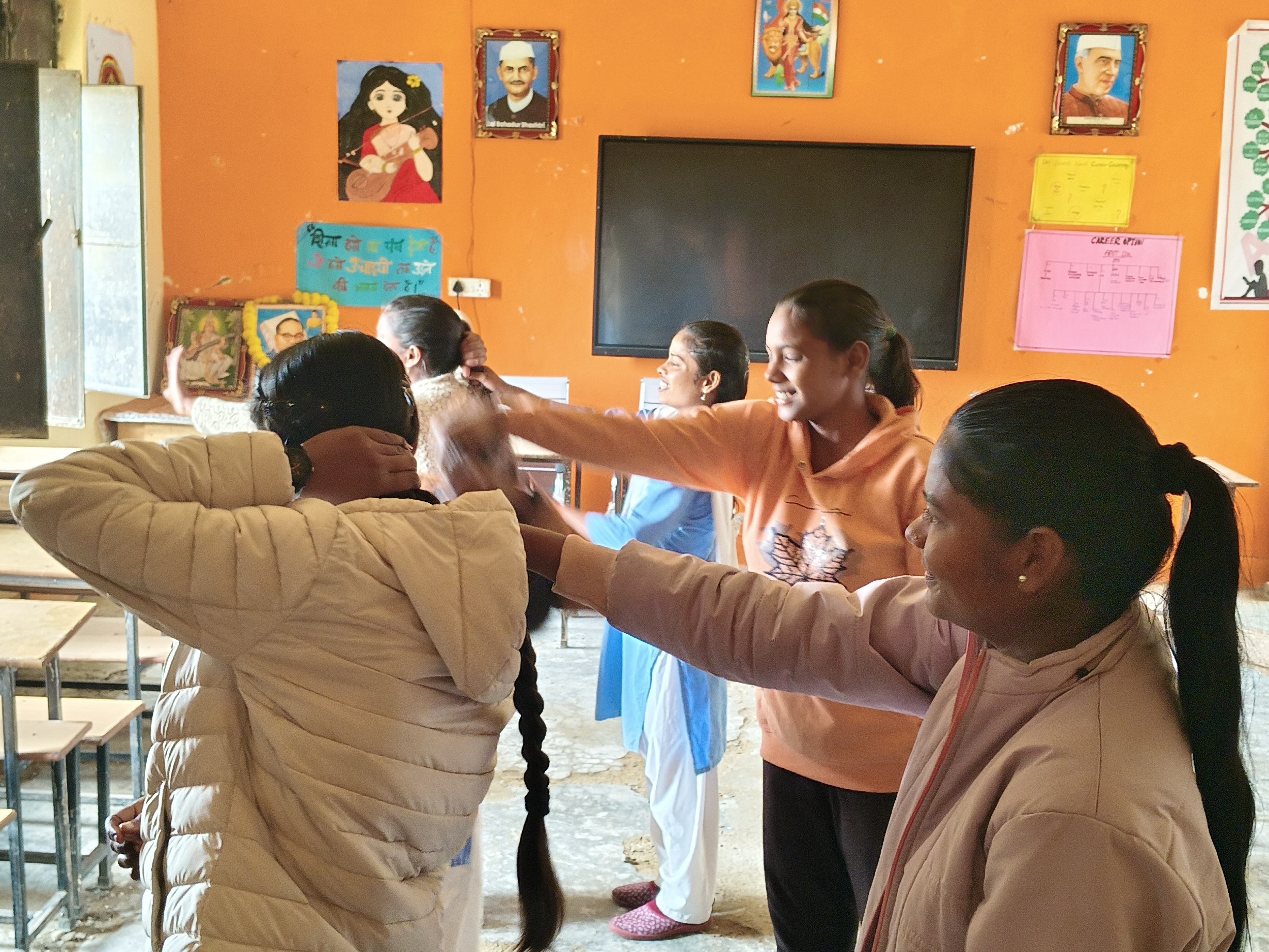 Khakhra School Girls Learn Self-Defense | Rani Lakshmibai Training