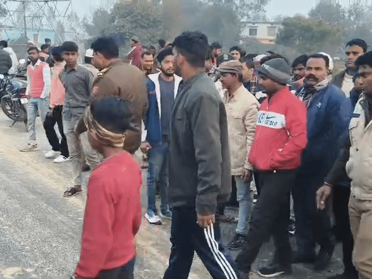 Bareilly Youth Dies Making Reel After Falling From Bridge | Heavy Slabs ...