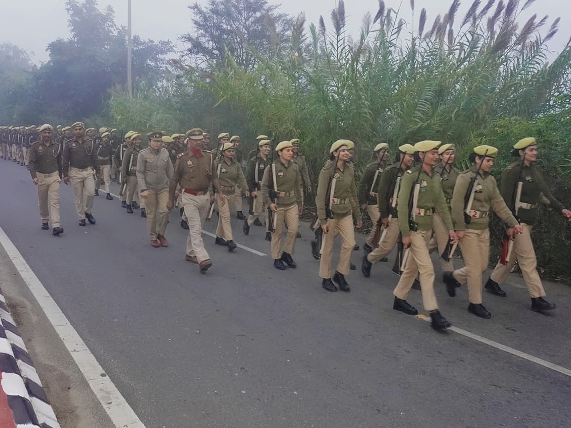 Rampur ASP Instructs Discipline, Public Service to Women Recruits ...