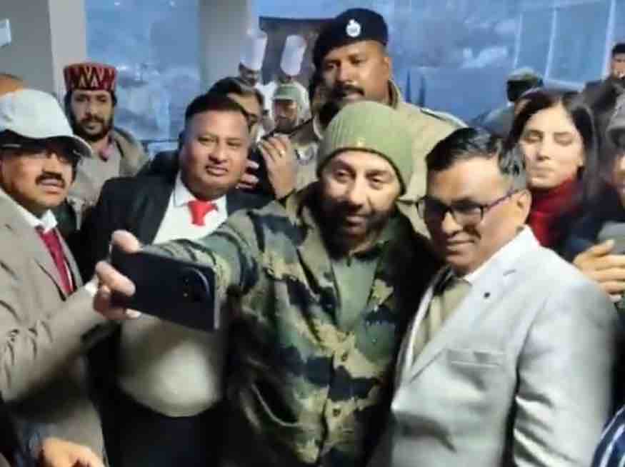 Actor Sunny Deol Kullu Manali | border 2 premiere | Visit photo