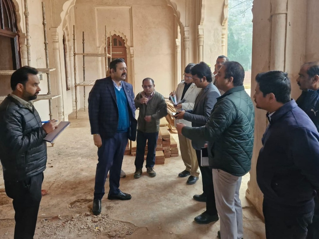 Lucknow Butler Lake Island Cafe Inspection | LDA VP First Time