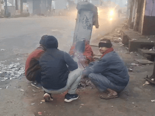 Agra Cold Wave Alert Feb 8 | Temperature Drops to 9 Degrees