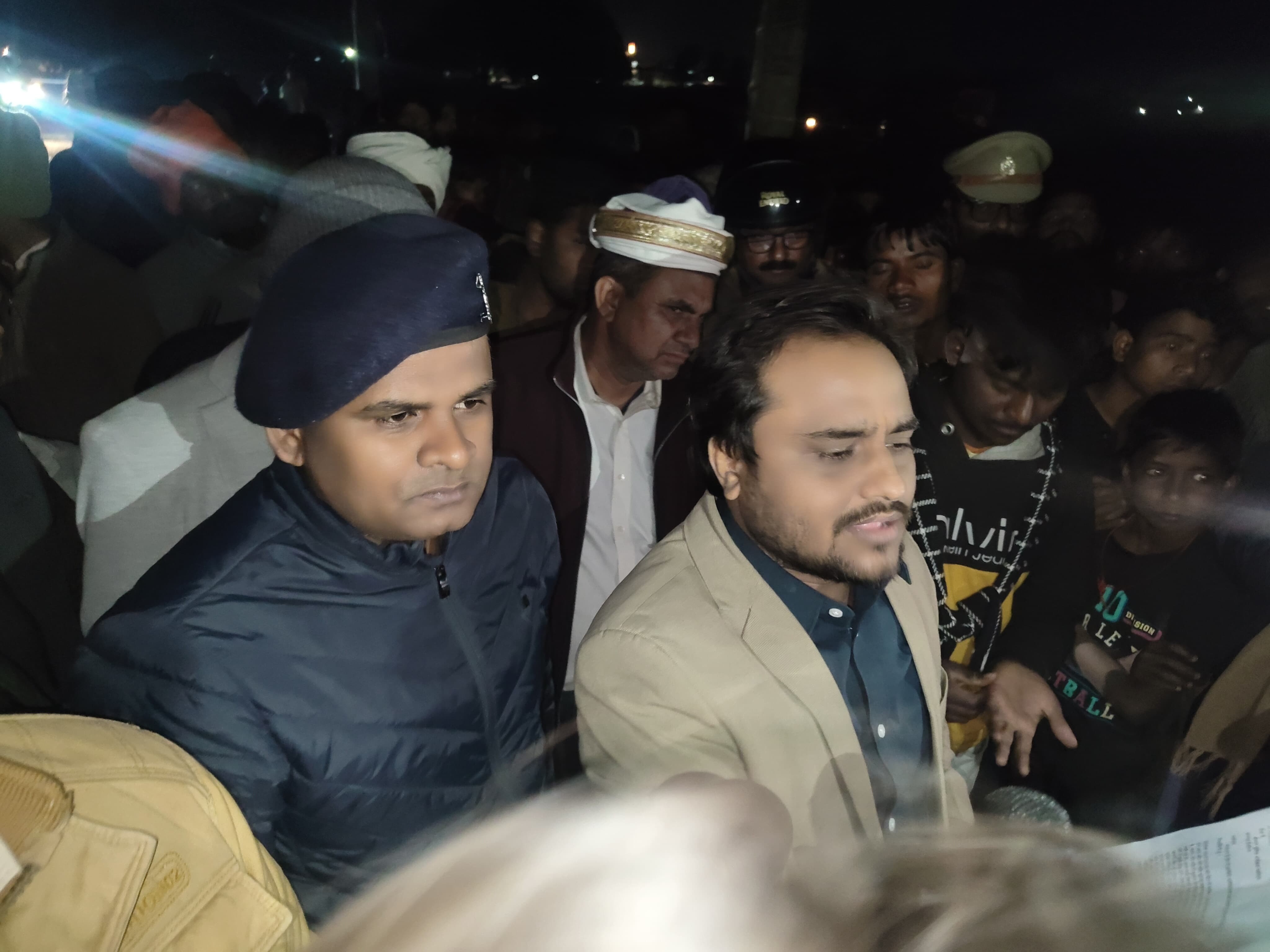 Devria Diver Death Protest | Road Jam Over Police Accusations