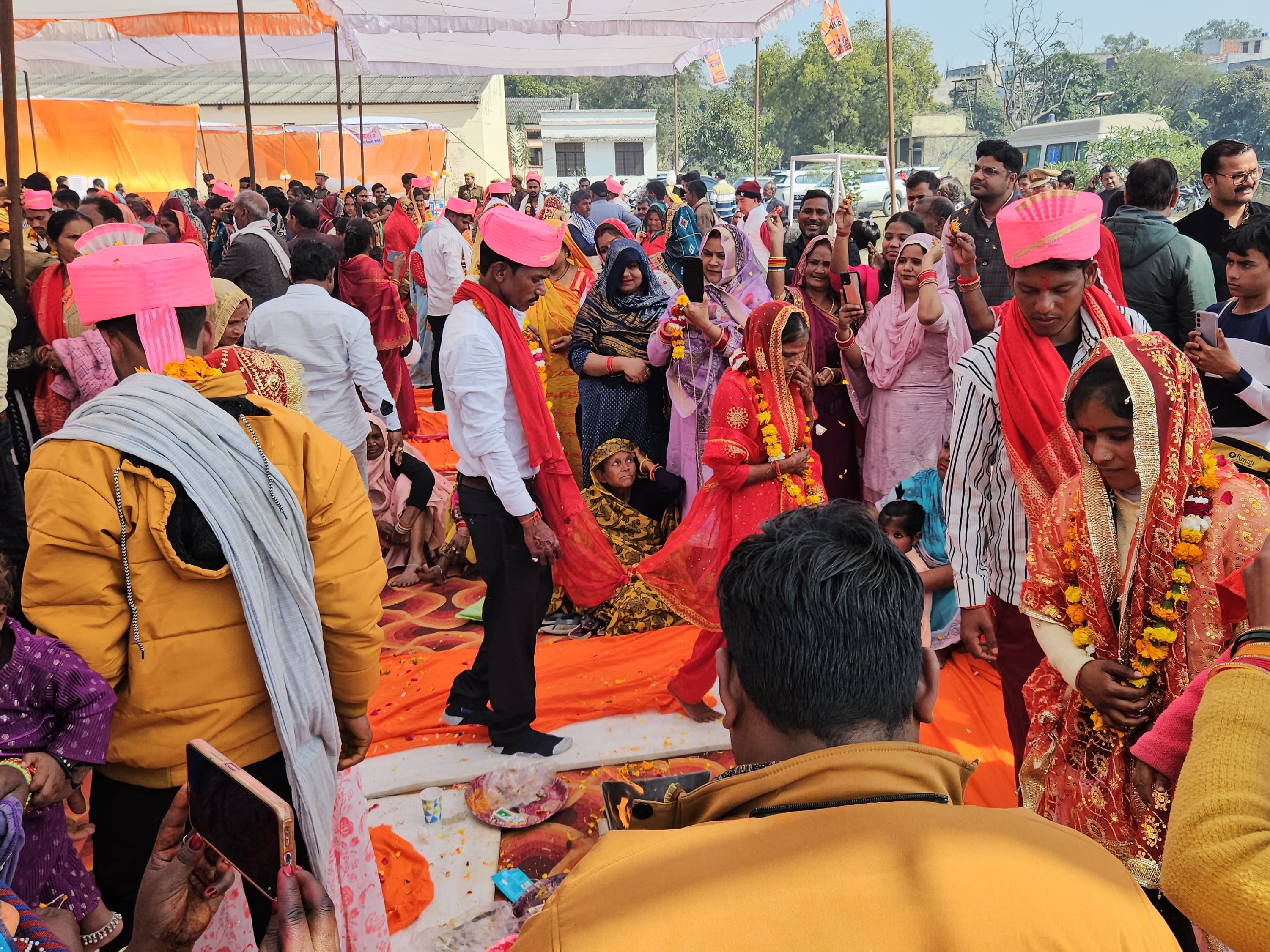Hardoi Mass Marriage: Bride Reaches Mandap Post Accident | 48 Couples Wed