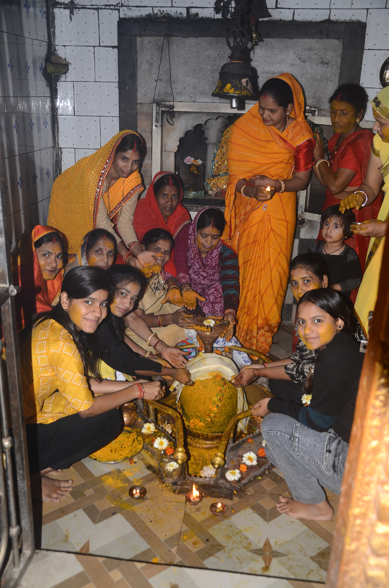 Mahadev's Haldi and Mehndi ceremony took place.
