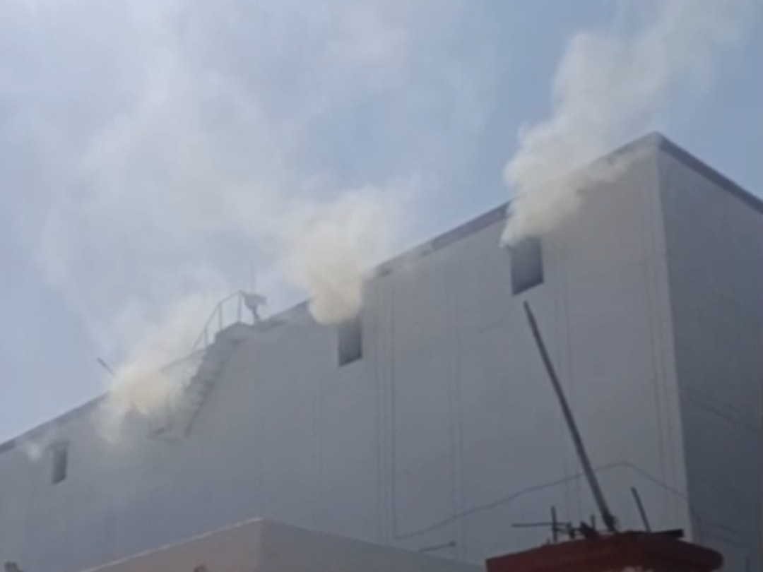 Agra Cold Storage Fire | Massive Bardana Jals, Fire Brigade On Scene