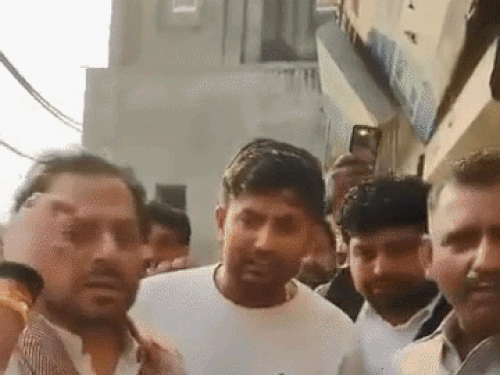 Panipat BJP MLA Manmohan Bhadana Breaks Shop Lock, Threatens Goons