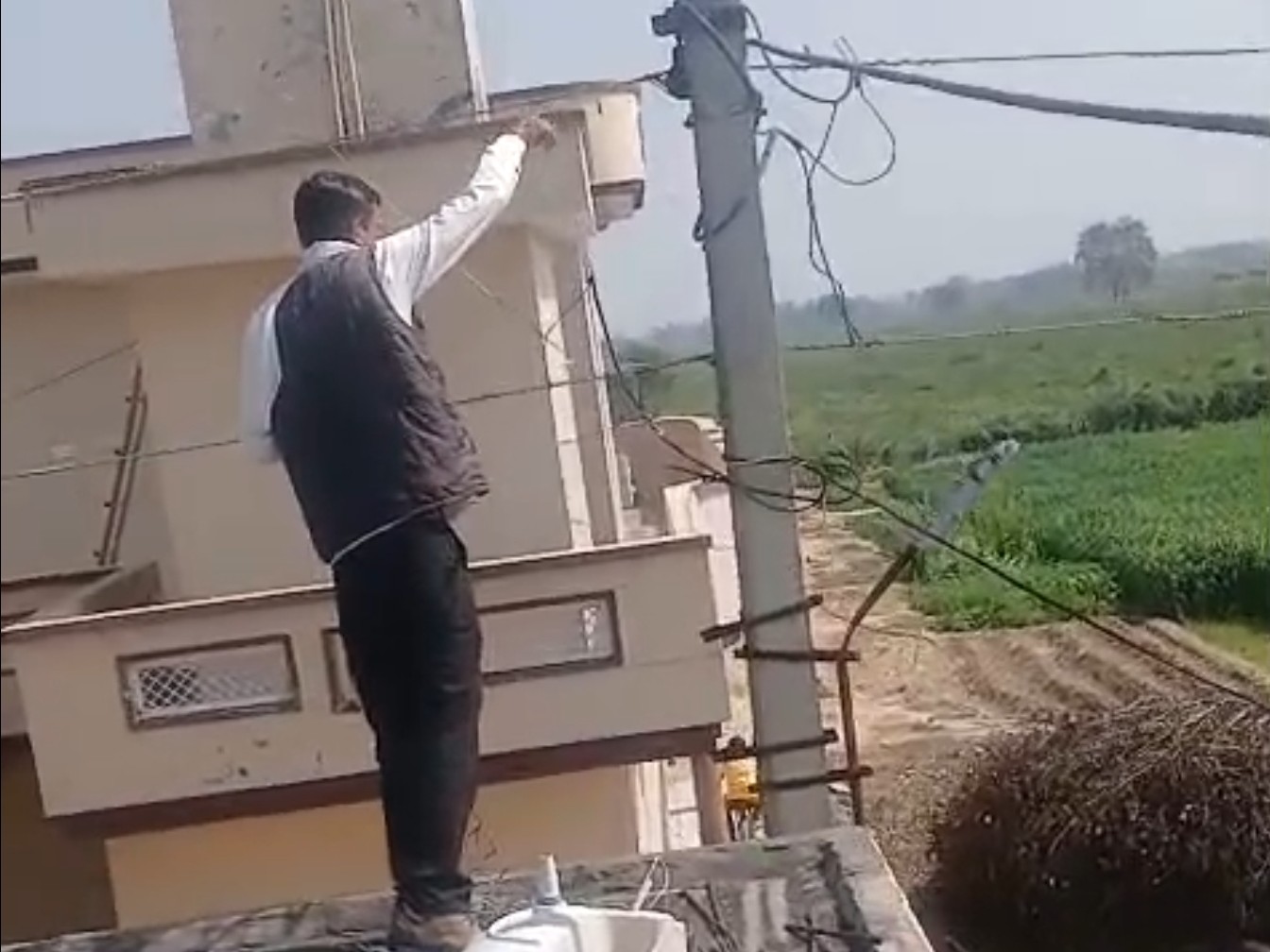 Hisar Electricity Team Attacked Over Theft | Police Search