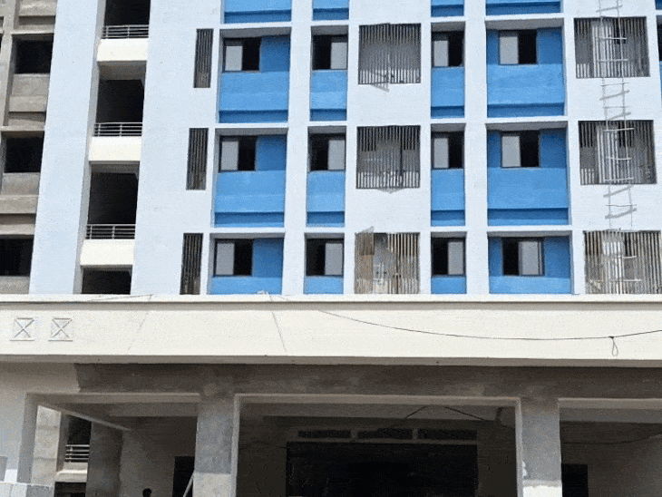 Bhopal Health Project Delay Reason; Hospital Crisis | Encroachment