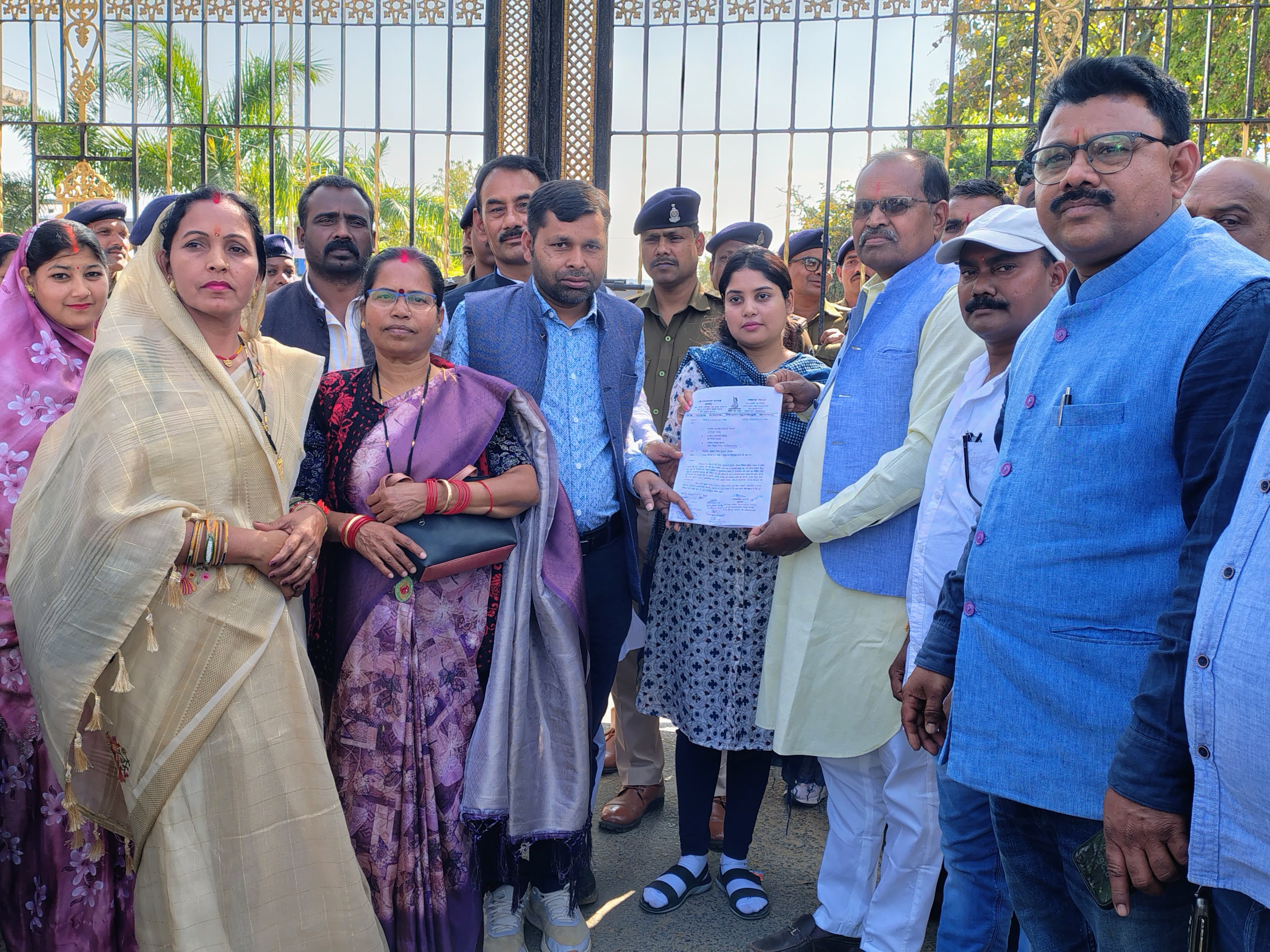 The entire Yadav community demanded a ban on the film 'Yadav Ji Ki Love ...