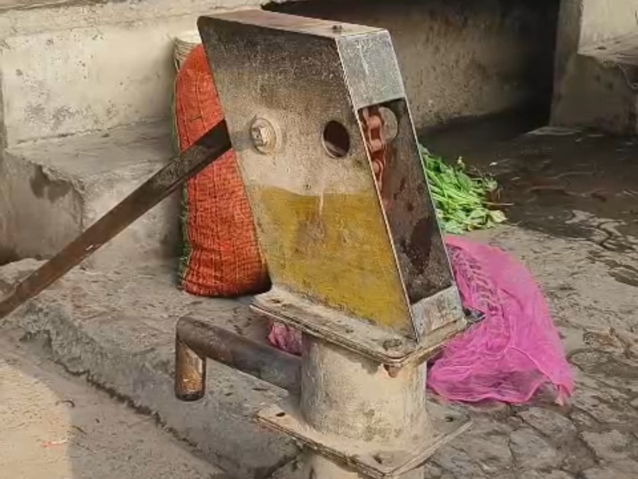 New Ghas Mandi Water Crisis | 100+ Shopkeepers Business Affected