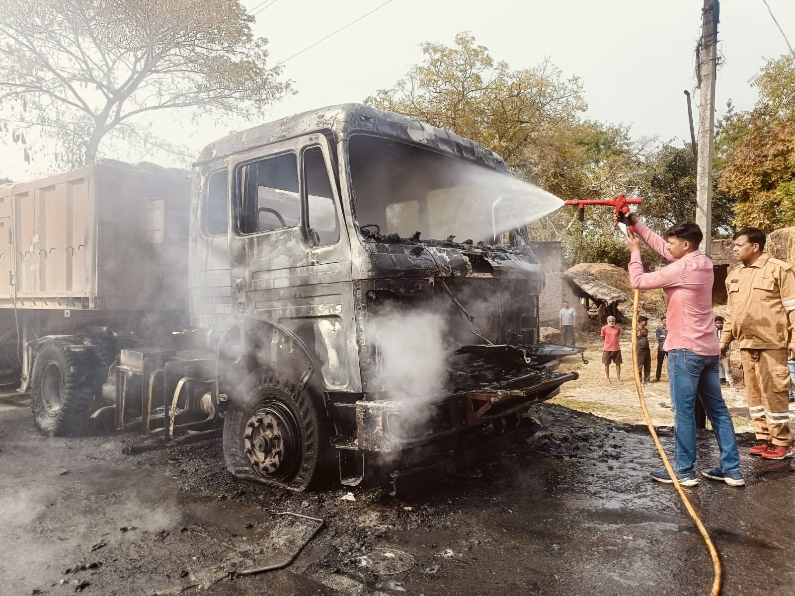 Ayodhya Cement Truck Fire | Driver Jumps to Safety | Dhua Dhua Jala