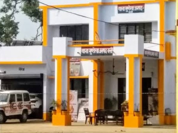 Munderwa UP Yuvti Kidnap FIR | 4 Accused Investigation Started