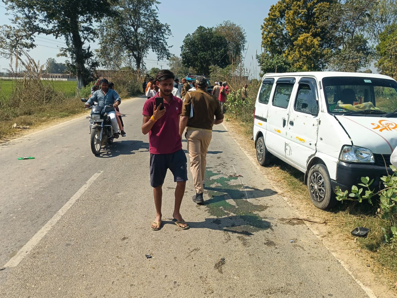 Fatehpur Accident: Car Driver Flees, Helmet Fails to Save Bike Riders Life