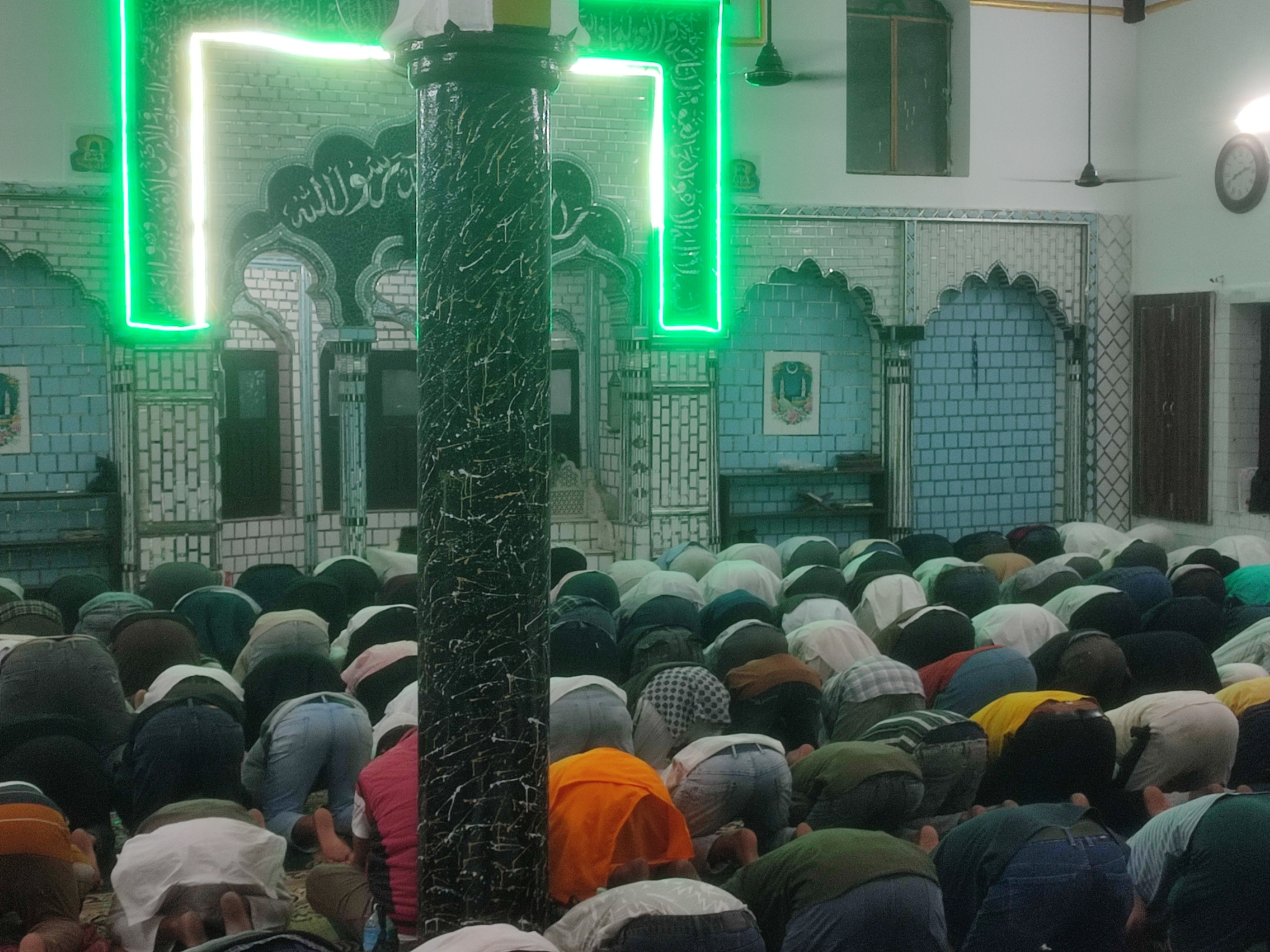 Jamunaha Babaganj Mosque Sadr Wasi Prays for Peace | Taraweeh Quran ...