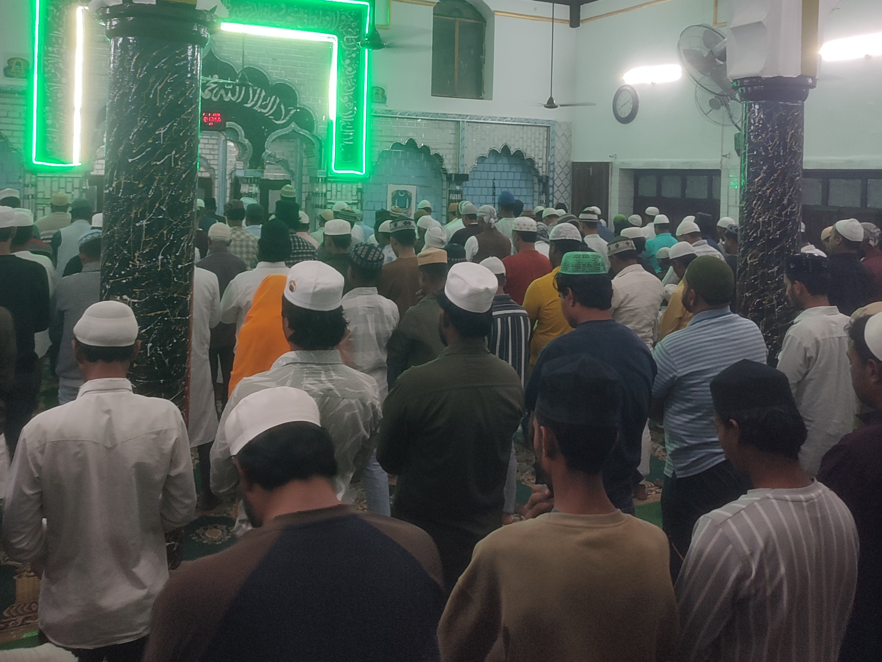 Jamunaha Babaganj Mosque Sadr Wasi Prays for Peace | Taraweeh Quran ...