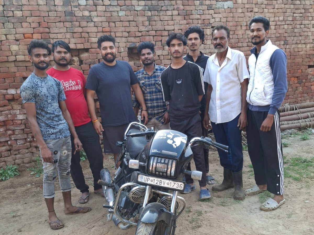 Goshala Team Performs Hindu Rituals For Cow Funeral In Tatiri