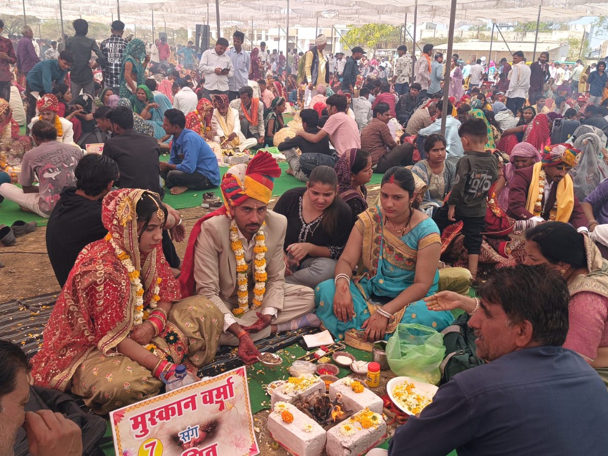 Sehore CM Kanya Vivah Yojana: 200 Couples Tie Knot | MLAs Bless