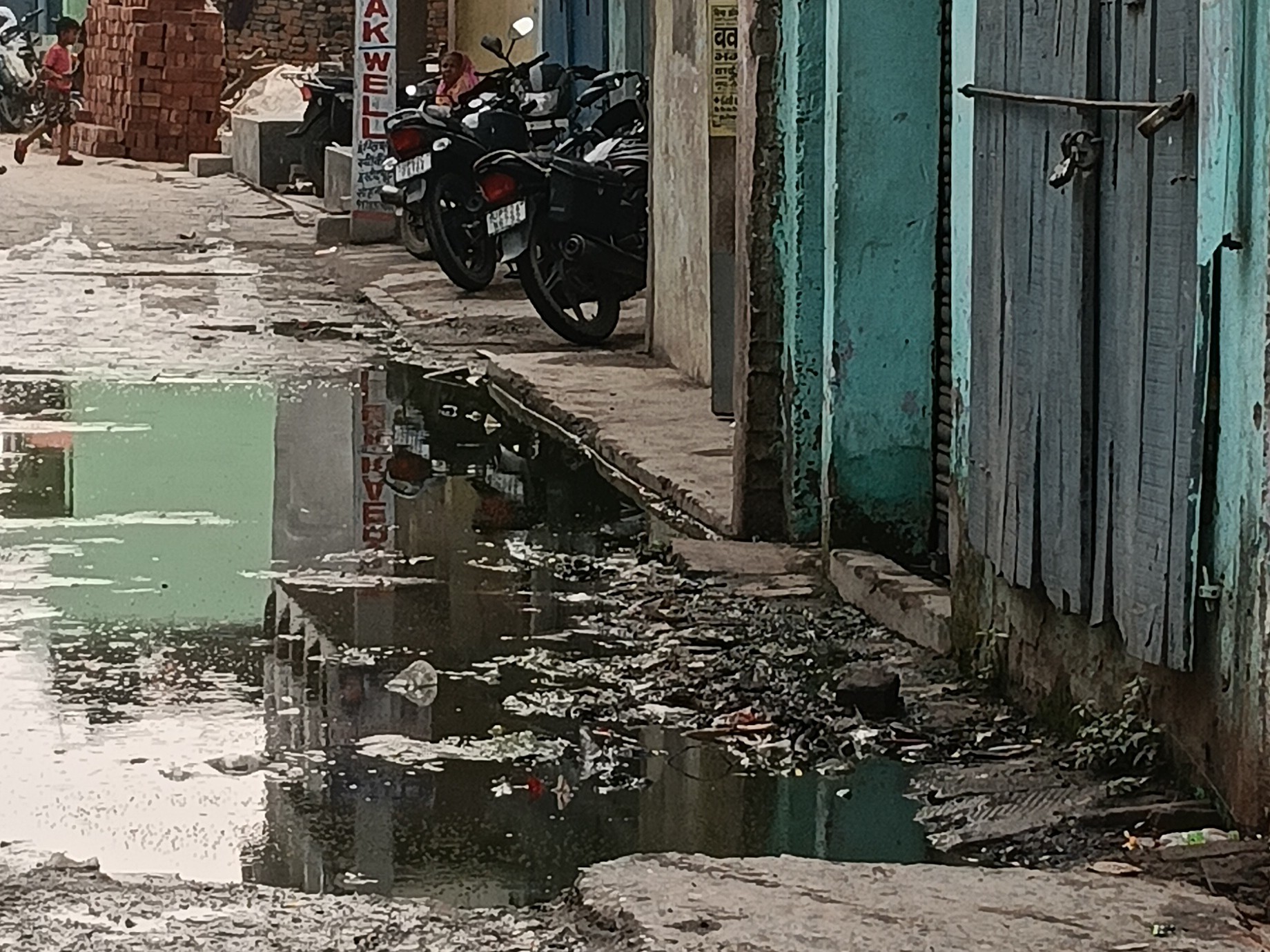 Sonpur Bazaar Road Drain Water Commute Problem | Locals Face Issues