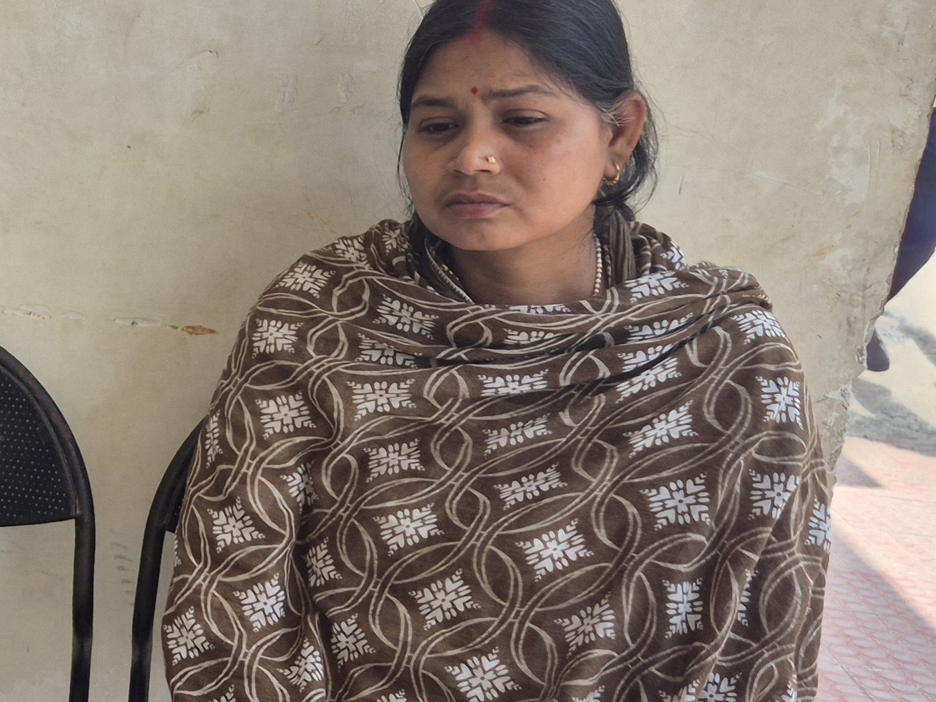 Balamau Family Gets ₹35,000 Aid | Man Dies on Train