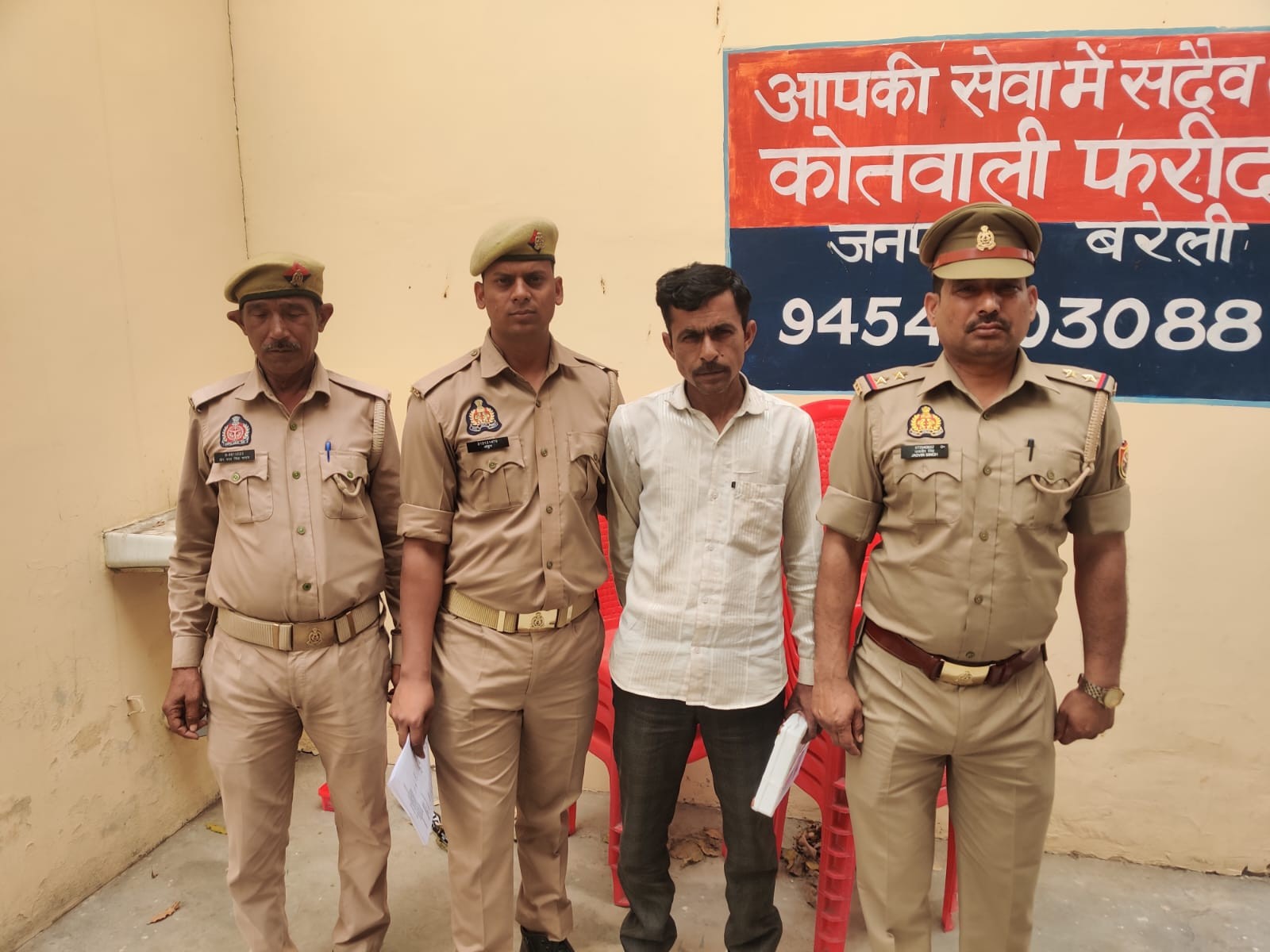 Bareilly Firing: Vishal Maurya Shot in Leg; Morpal Arrested with ...