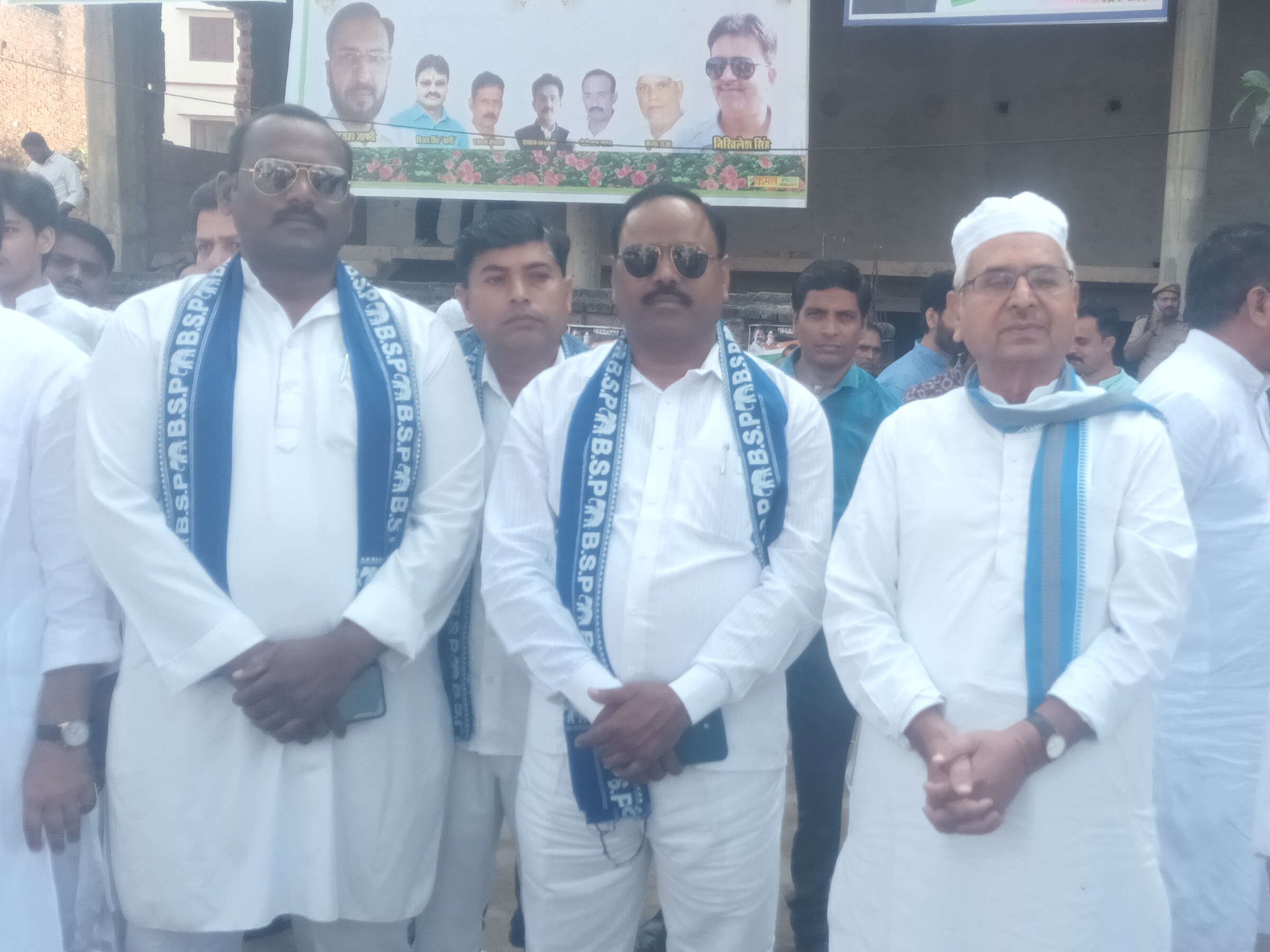 Jaunpur Eid-ul-Fitr | Thousands Offer Namaz at Shahi Eidgah, Festive ...