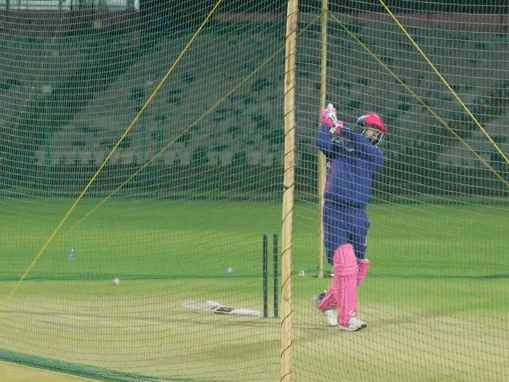 Vaibhav Suryavanshi Tries Camera at RR Training | IPL 2026 Prep