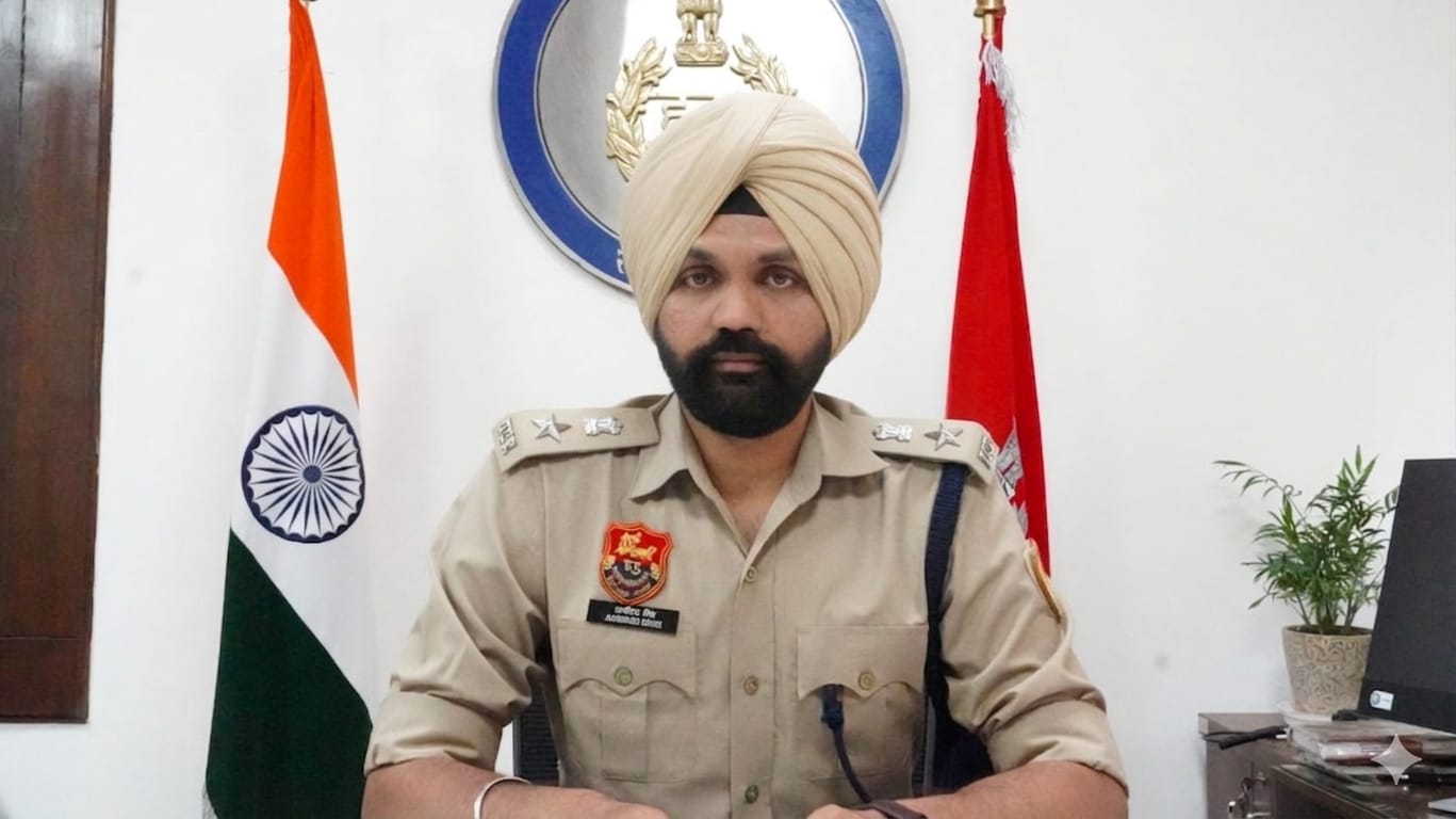 IPS Amrinder Singh Takes Charge Panchkula DCP Crime & Traffic