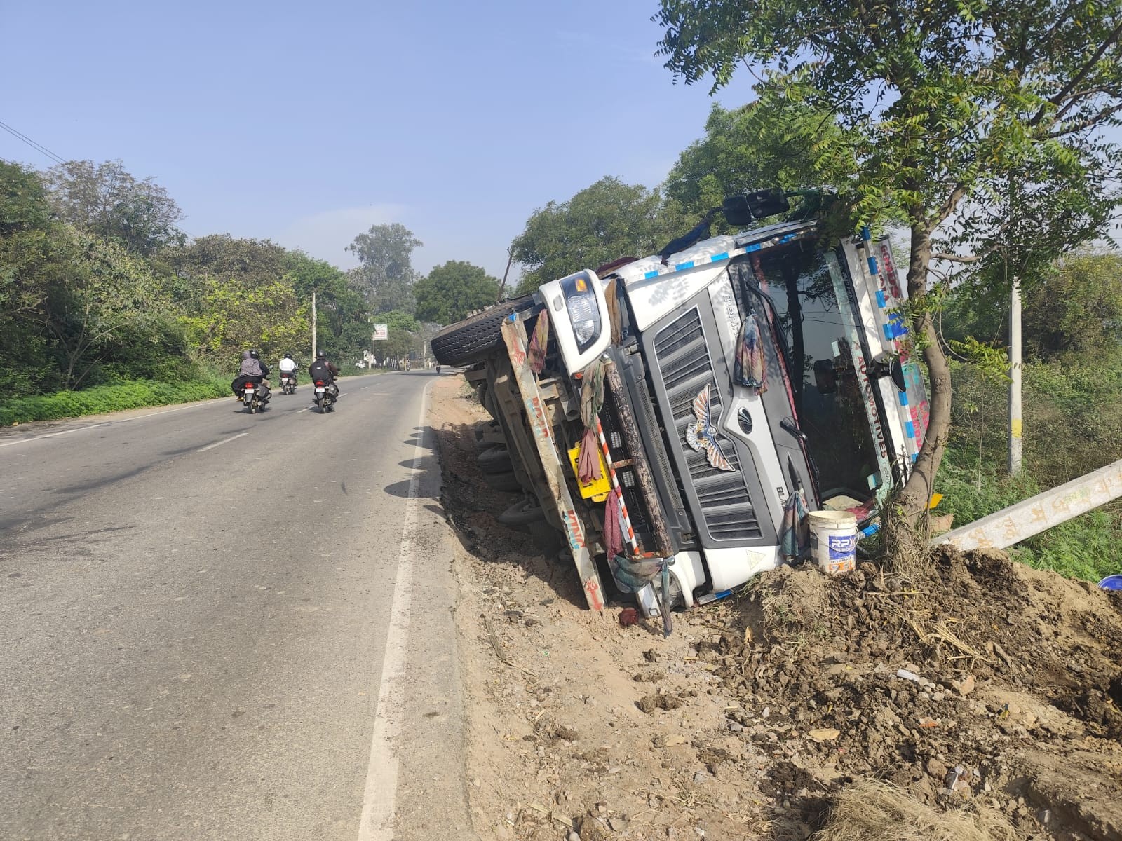 Modinagar Accident: Car Crash Claims Lives, Injures Three on Delhi ...