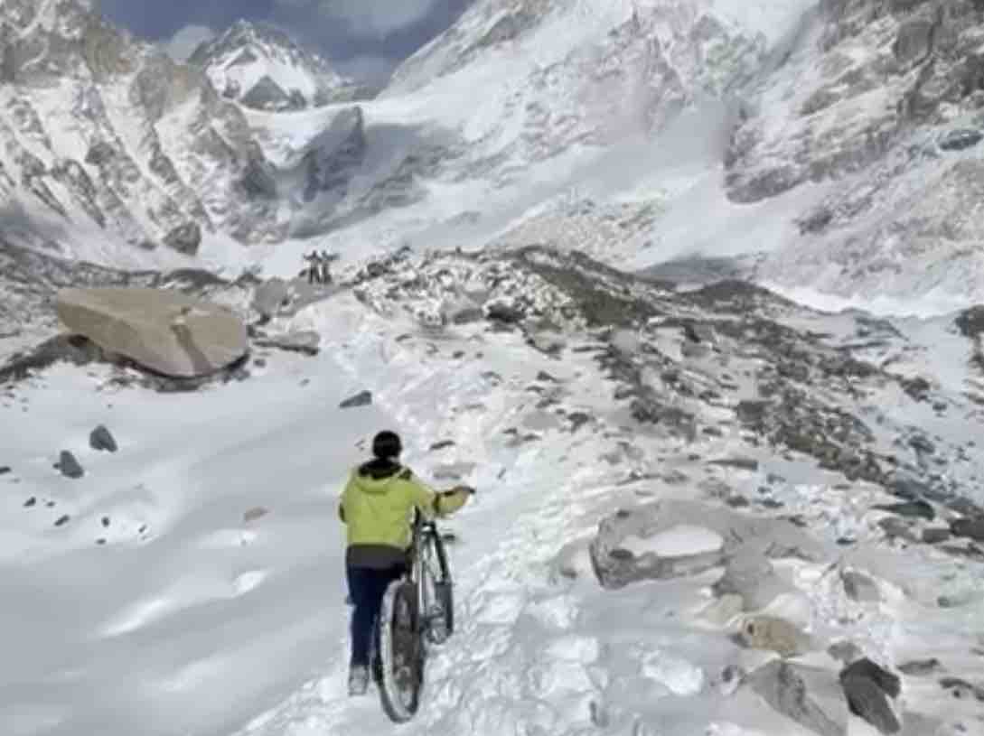 Gorakhpurs Divya Singh Creates History at Everest Base Camp