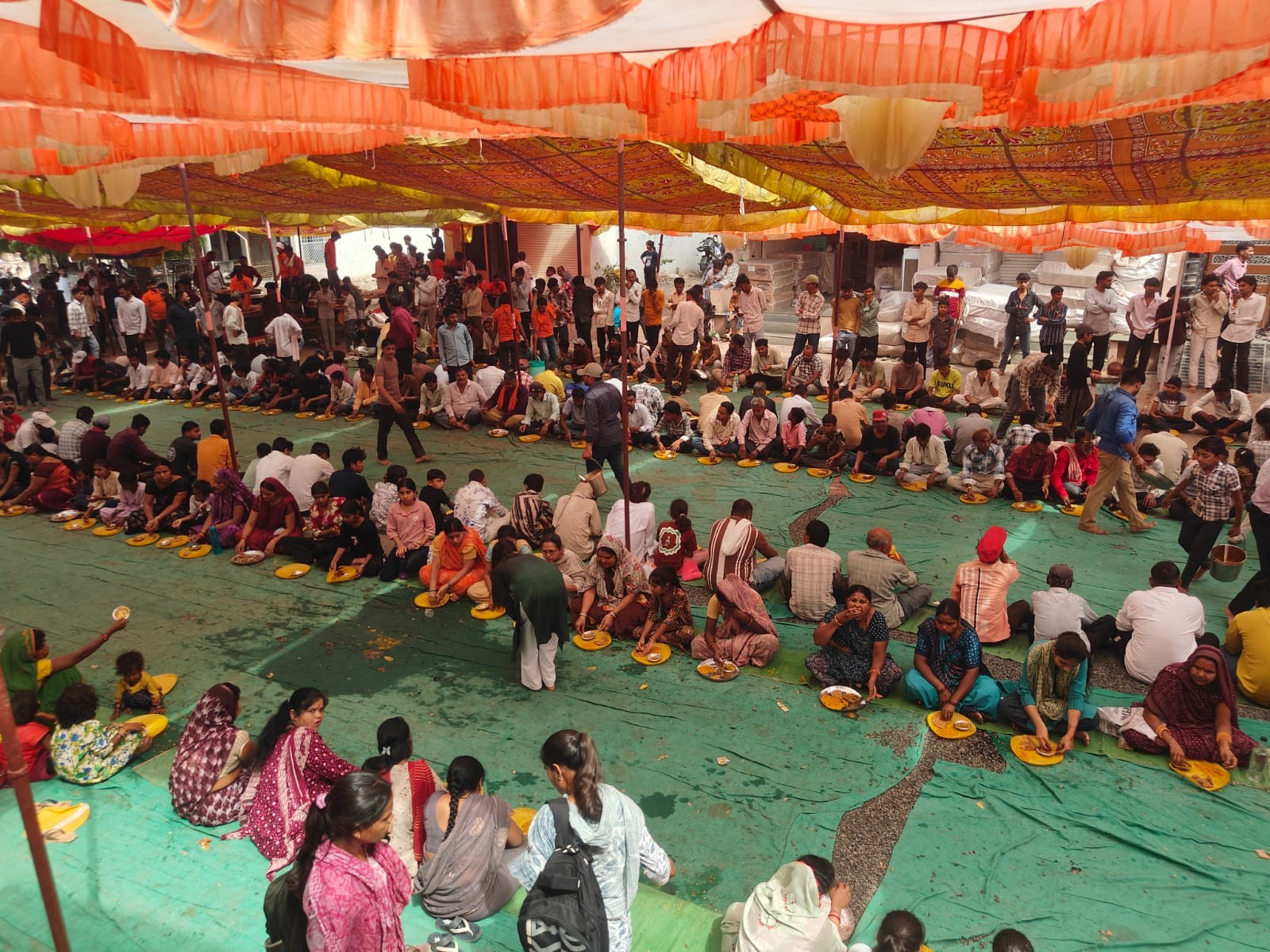 Badwani Hanuman Jayanti: Thousands Enjoy Prasad; Jai Shri Ram Chants ...