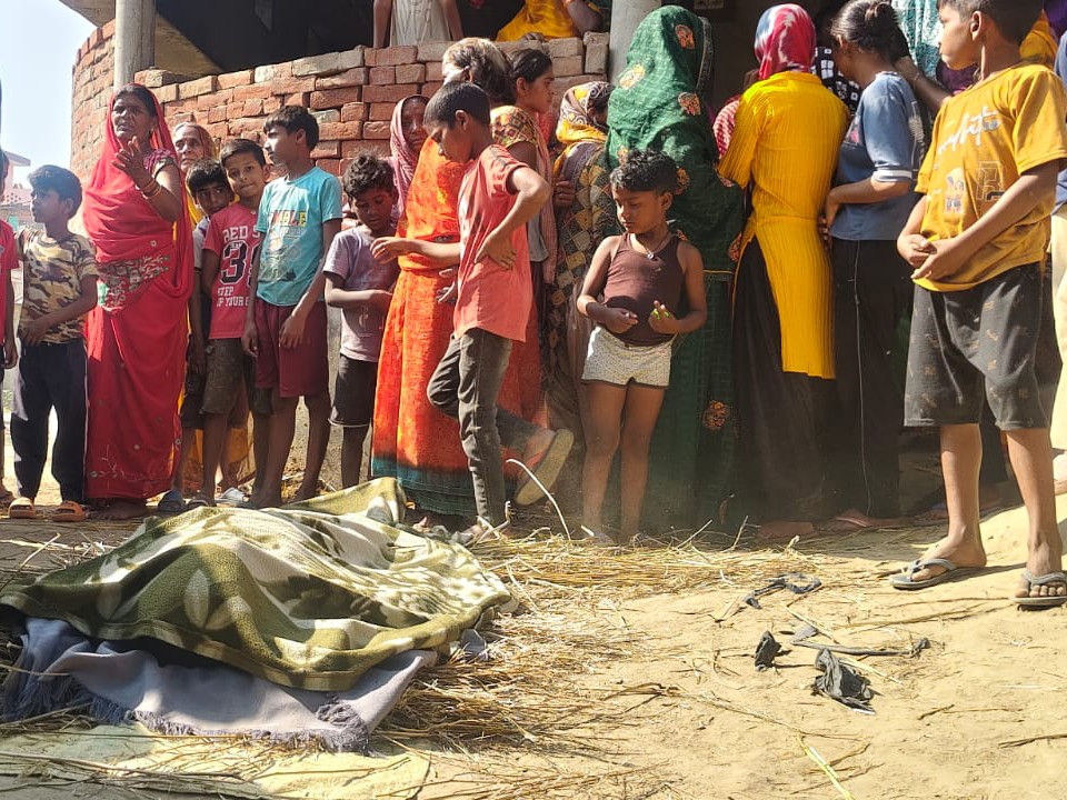 UP Sub Inspector Satendra Yadav Dies After Falling While Walking ...