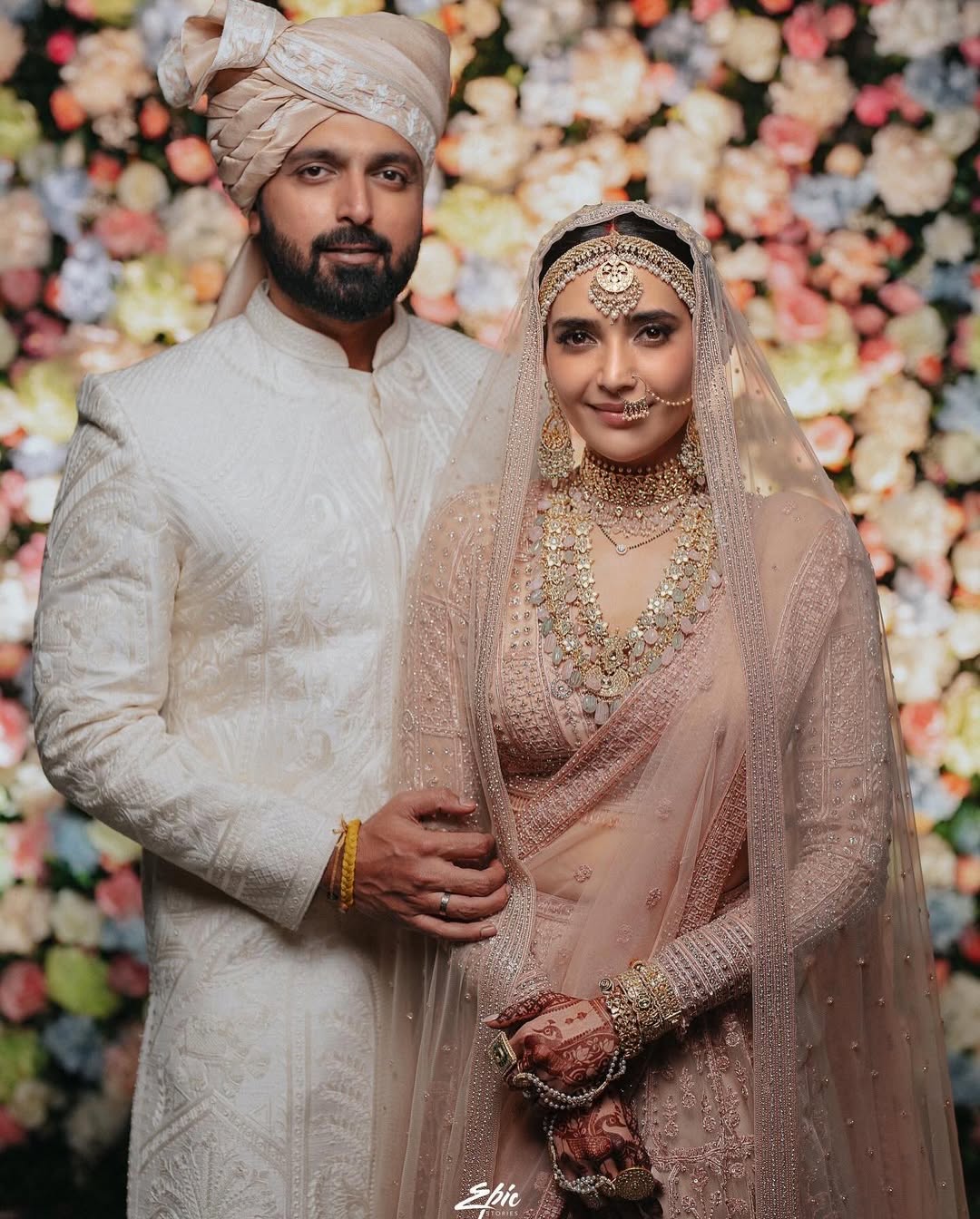 Karishma Tanna Announces Pregnancy With Husband Varun Bangera; August ...
