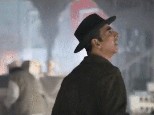 Bhoot Bangla Advance Booking Low | Akshay Kumar Film Faces Loss Fear