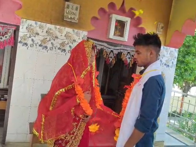 Sitapur Interfaith Wedding: Muslim Girl, Hindu Boy Tie Knot at Temple ...