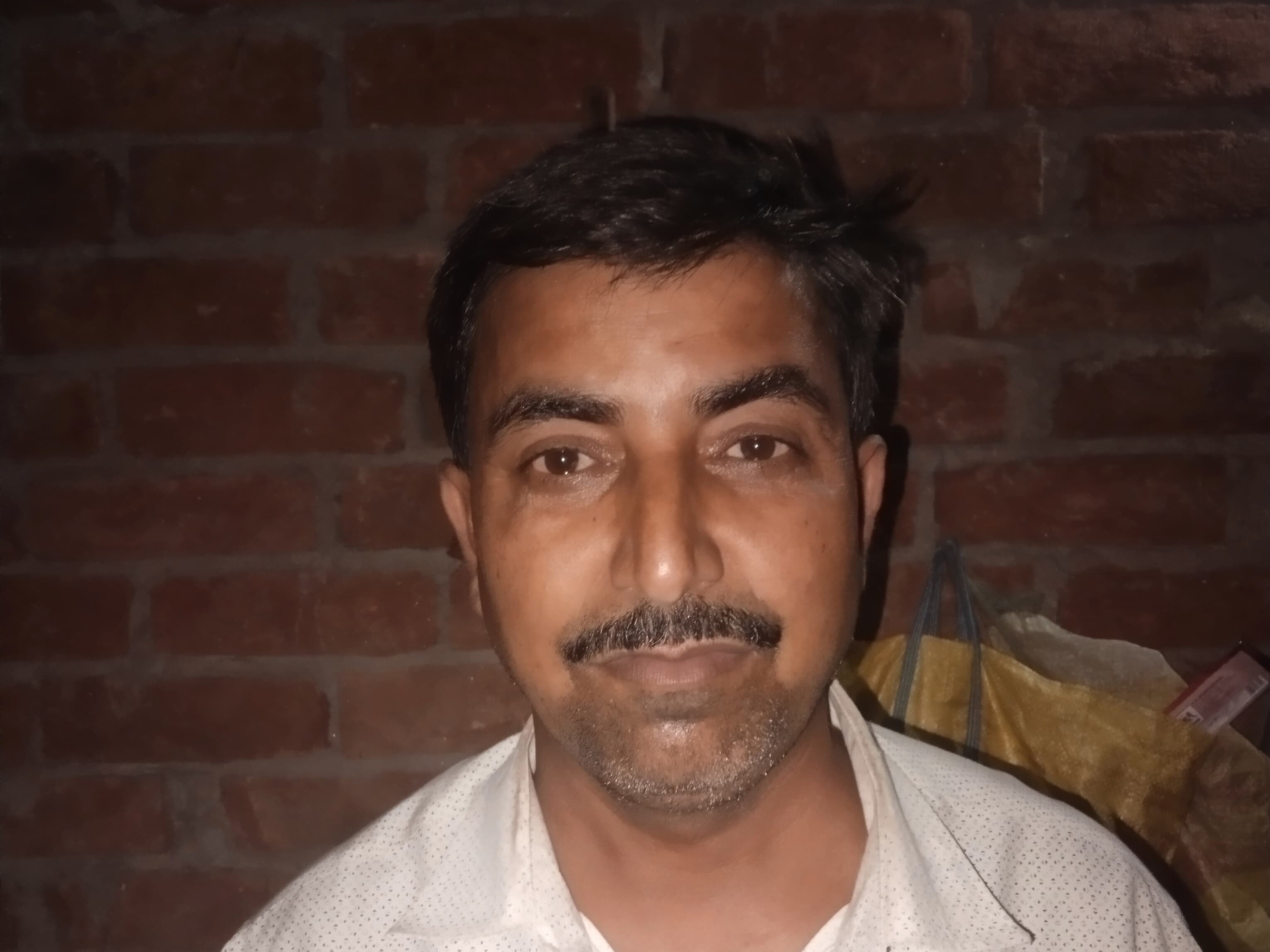 Farenda Gas Godam Assault Allegation | Cop Accused by Consumer