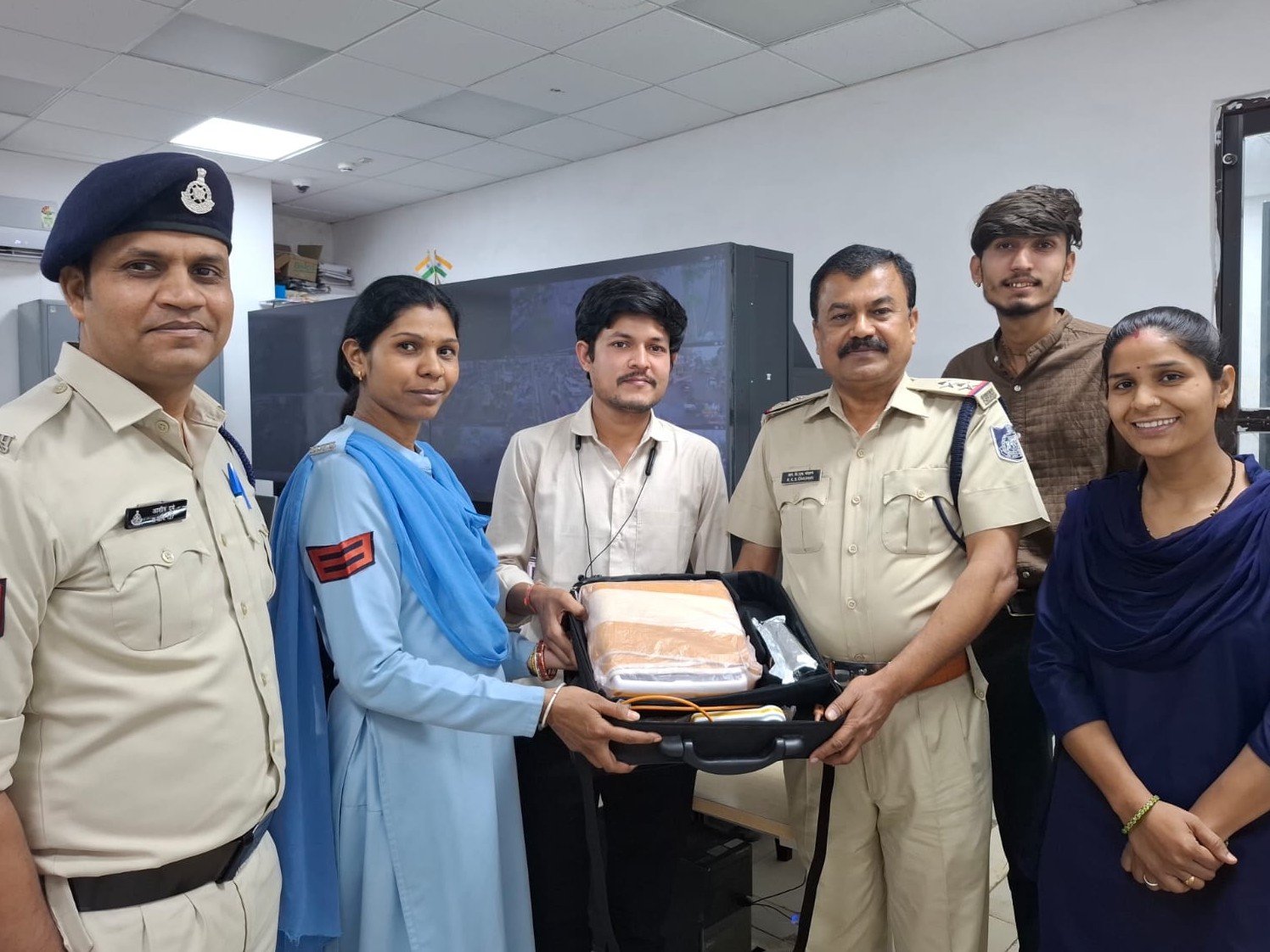 Sagarmp Auto Lost ₹3 Lakh PFT Machine; Police Recovers