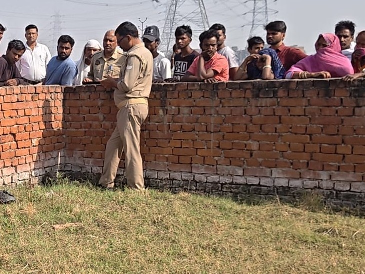 UP Police Suspect Murder | Kamlapur Burnt Body Found