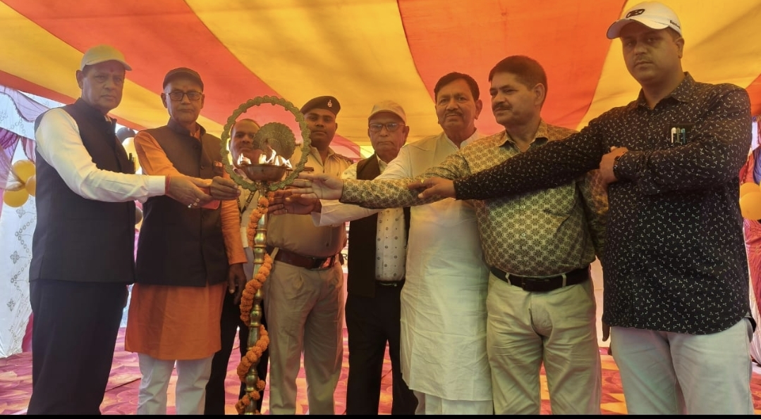 Students should work hard by setting goals and will be successful