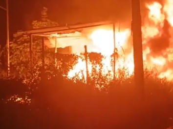 Varanasi Ghoshila Fire | Lakhs Worth Items, Fish Farming Gear Gutted