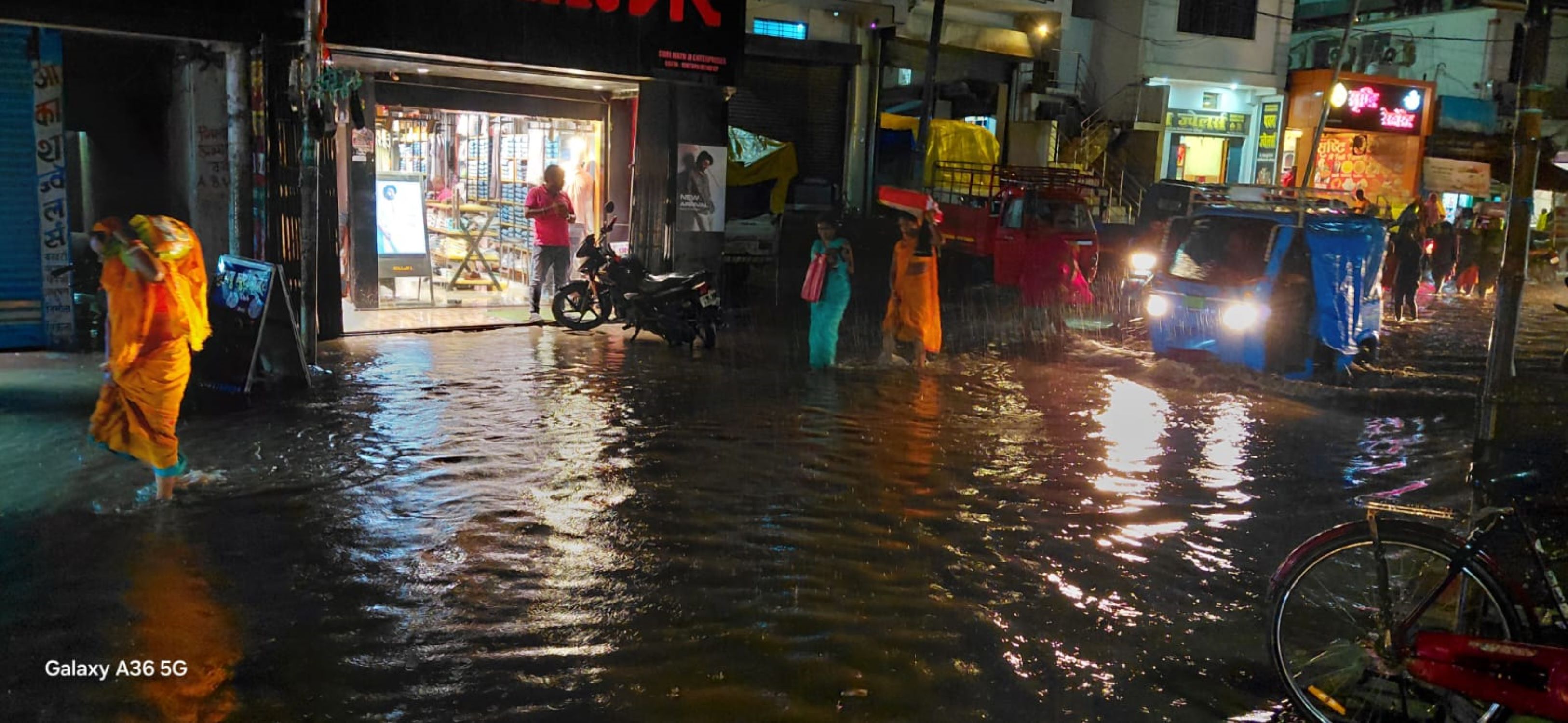 Storm and water affect normal life in Bakhri