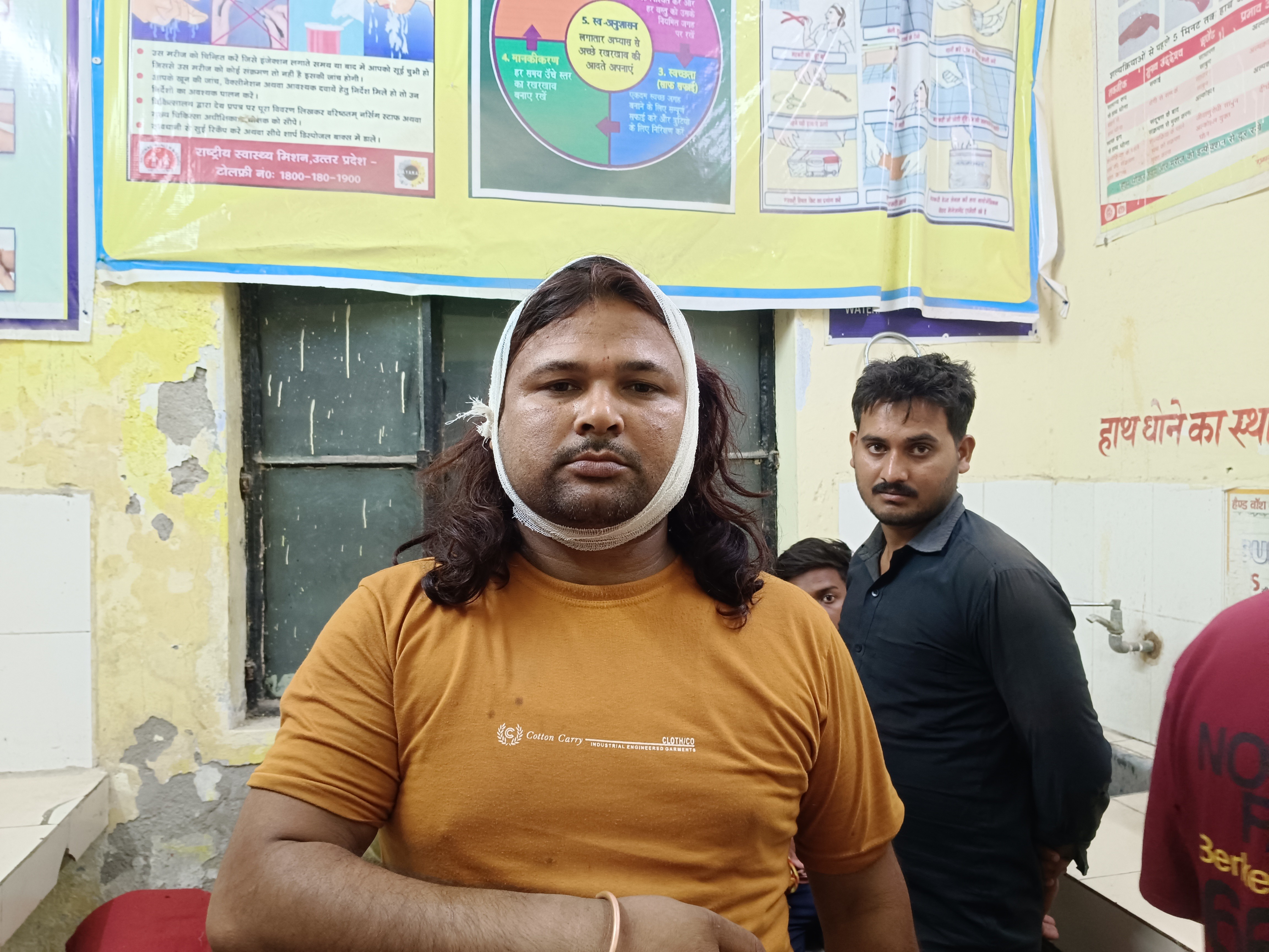 Inayatanagar Attack: Three Injured in Farsa-Lathi Assault, FIR Filed