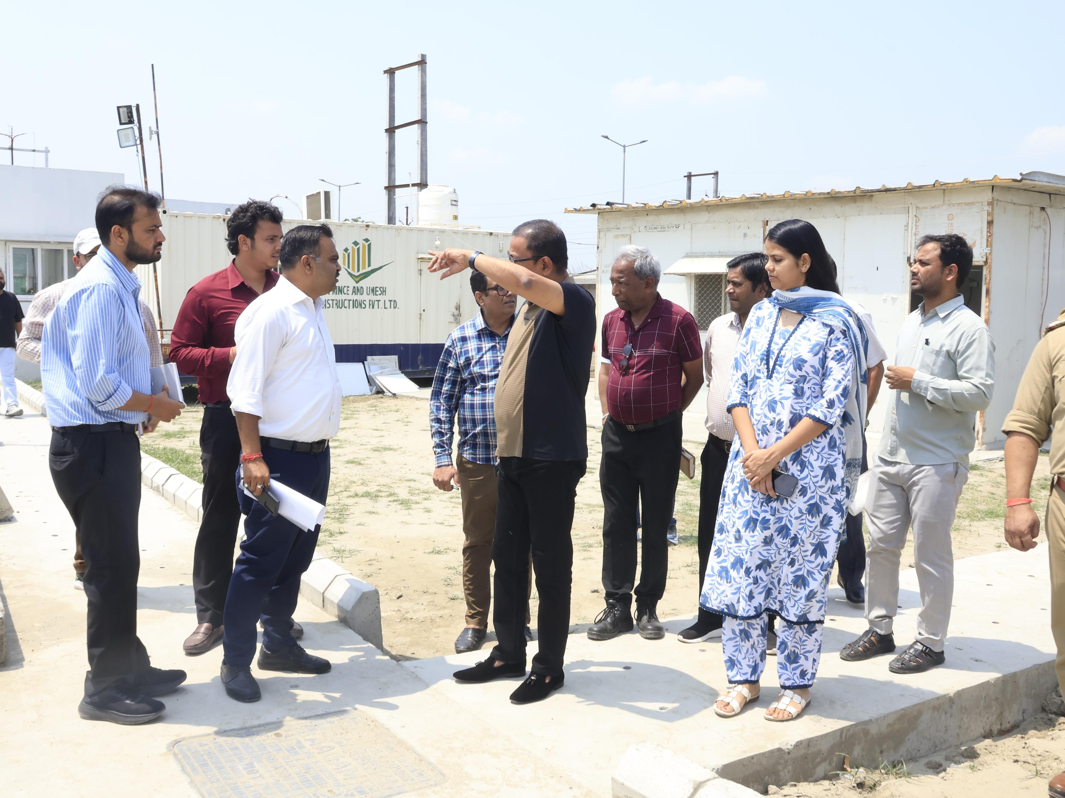 Bareilly DM Inspects Mega Food Park, Orders Land & Flood Safety Measures