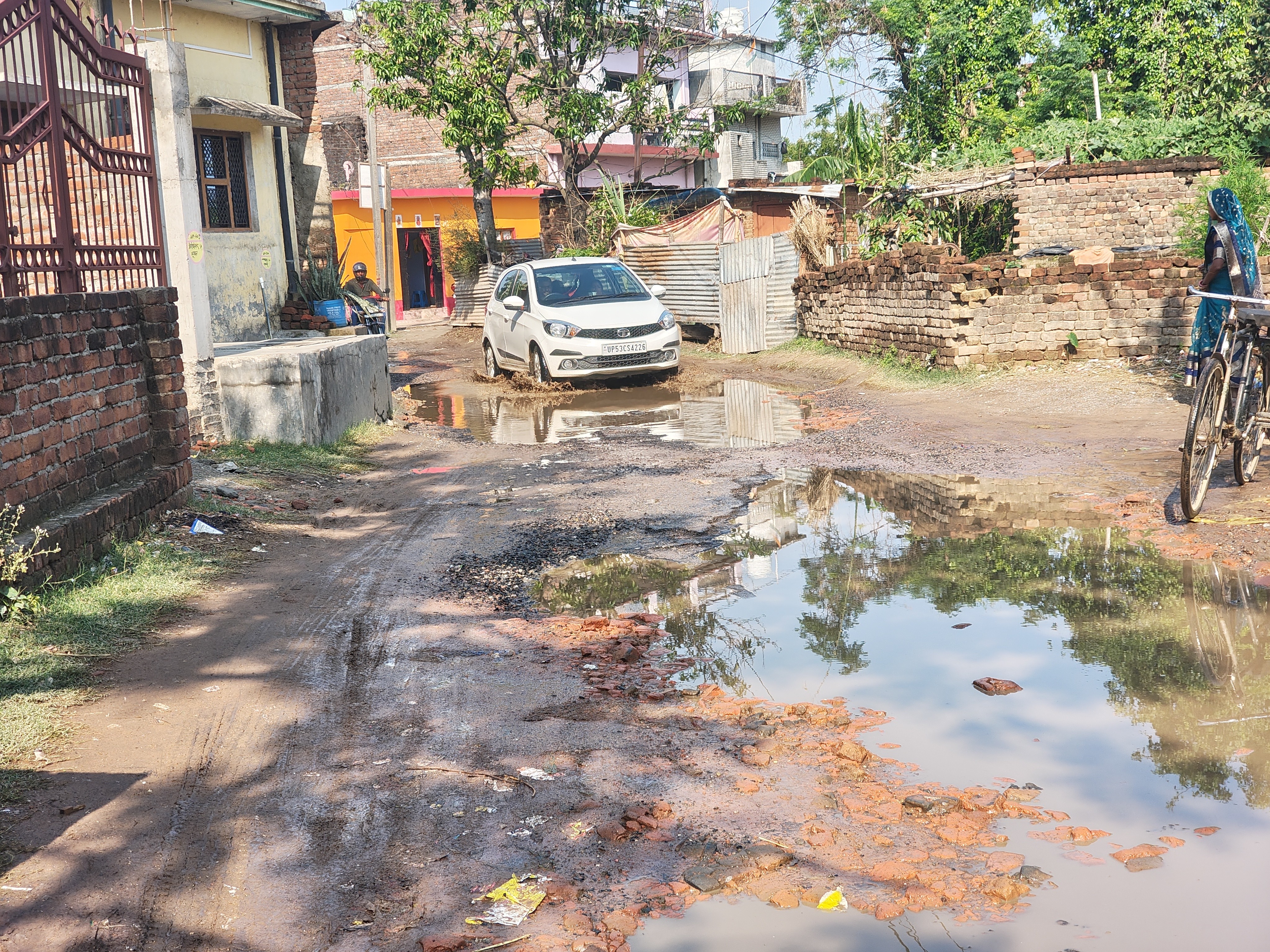 Narayanpur Rain Waterlogging Road Blockage Children Injured | Locals ...